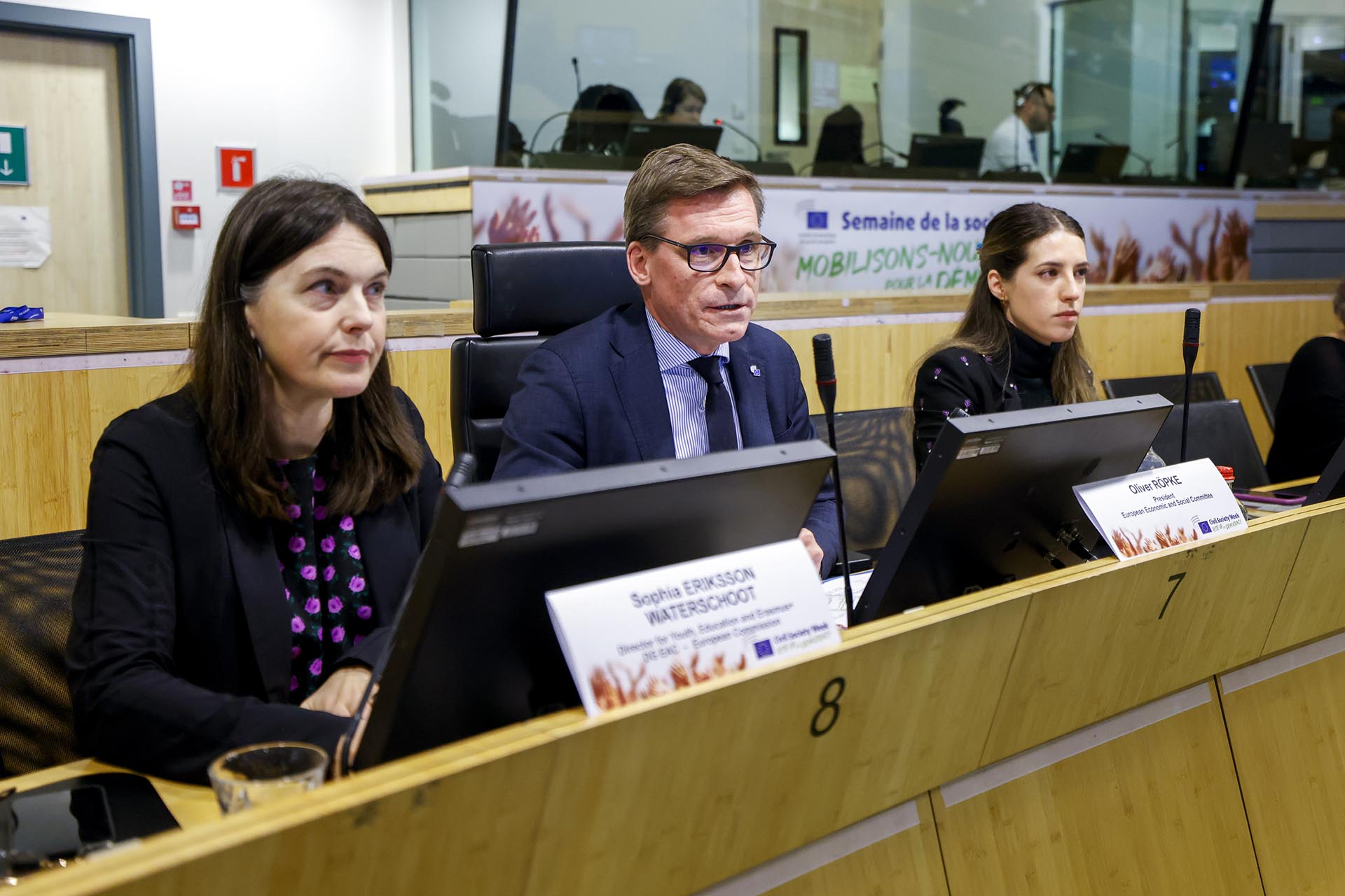 _yeys_2024_-_rise_up_for_democray_21.jpg | EESC