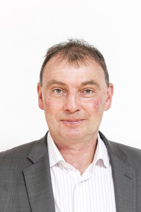 comer-john-002lr.jpg | EESC